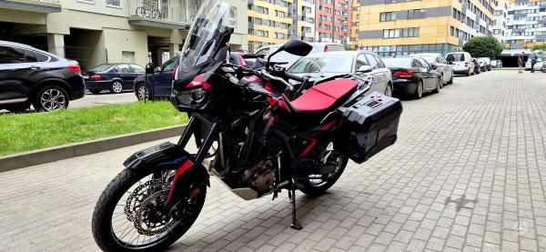 Красный Хонда CRF 2025 в Вильнюс, объемом двигателя 1.10 л и пробегом 1 тыс. км за 9700 €, фото 6 на AUTOMOTO.COM.LV