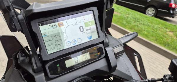 Красный Хонда CRF 2025 в Вильнюс, объемом двигателя 1.10 л и пробегом 1 тыс. км за 9700 €, фото 9 на AUTOMOTO.COM.LV