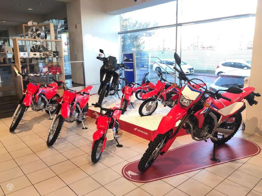 Sarkans Honda CRF 2026 Viļņa, ar dzinēja tilpumu 0.13 L un nobraukumu 0 tūkst. km par 3328 €, foto 3 vietnē AUTOMOTO.COM.LV
