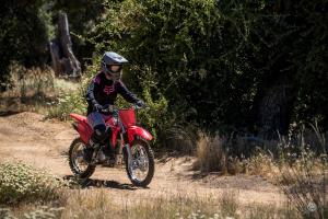 Sarkans Honda CRF 2026 Viļņa, ar dzinēja tilpumu 0.13 L un nobraukumu 0 tūkst. km par 3328 €, foto 8 vietnē AUTOMOTO.COM.LV
