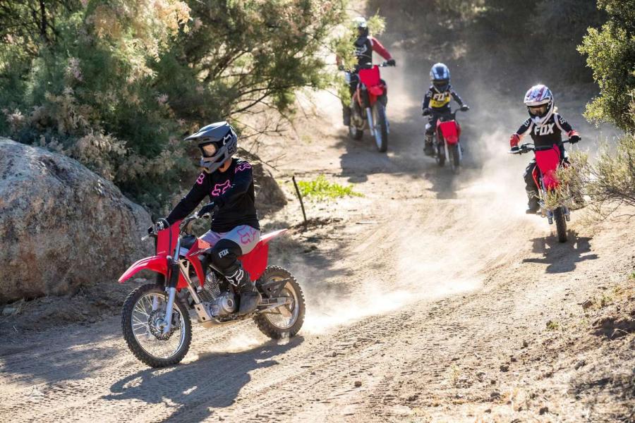 Sarkans Honda CRF 2026 Viļņa, ar dzinēja tilpumu 0.13 L un nobraukumu 0 tūkst. km par 3328 €, foto 10 vietnē AUTOMOTO.COM.LV