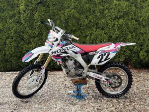 Белый Хонда CRF 2007 в Шилуте, объемом двигателя 0.25 л и пробегом 0 тыс. км за 1850 €, фото  на AUTOMOTO.COM.LV