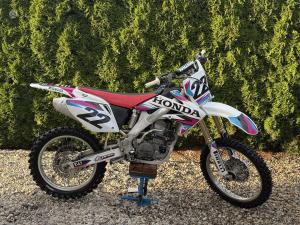 Белый Хонда CRF 2007 в Шилуте, объемом двигателя 0.25 л и пробегом 0 тыс. км за 1850 €, фото 5 на AUTOMOTO.COM.LV