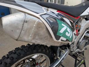 White Honda CRF 2011 in Utena, with an engine capacity of 0.25 L and mileage of 0 thousand km for 2150 €, photo 20 on AUTOMOTO.COM.LV