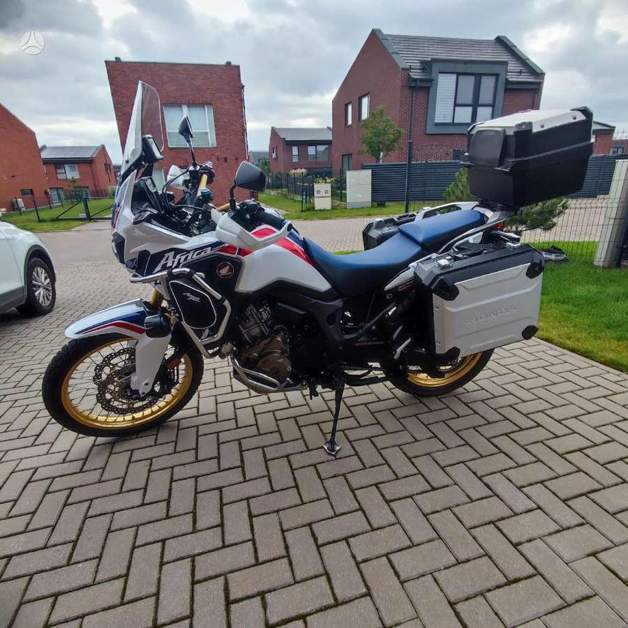 Balts Honda CRF 2017 Klaipėda, ar dzinēja tilpumu 1.00 L un nobraukumu 15 tūkst. km par 10900 €, foto 2 vietnē AUTOMOTO.COM.LV