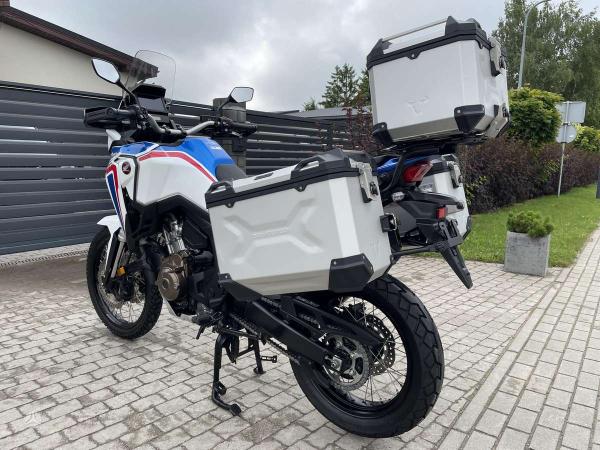 Balts Honda CRF 2021 Klaipėda, ar dzinēja tilpumu 1.10 L un nobraukumu 10 tūkst. km par 12200 €, foto 5 vietnē AUTOMOTO.COM.LV