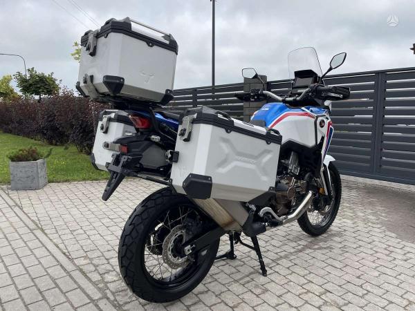 Balts Honda CRF 2021 Klaipėda, ar dzinēja tilpumu 1.10 L un nobraukumu 10 tūkst. km par 12200 €, foto 6 vietnē AUTOMOTO.COM.LV