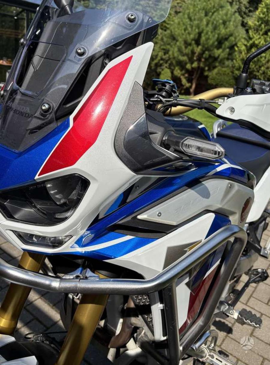 White Honda CRF 2021 in Kaunas, with an engine capacity of 1.10 L and mileage of 44 thousand km for 13300 €, photo 12 on AUTOMOTO.COM.LV
