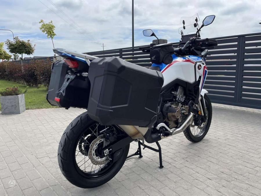 Белый Хонда CRF 2023 в Клайпеда, объемом двигателя 1.10 л и пробегом 11 тыс. км за 12700 €, фото 7 на AUTOMOTO.COM.LV