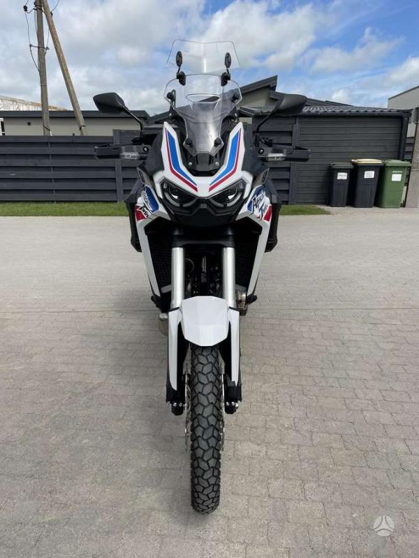 Белый Хонда CRF 2023 в Клайпеда, объемом двигателя 1.10 л и пробегом 11 тыс. км за 12700 €, фото 7 на AUTOMOTO.COM.LV