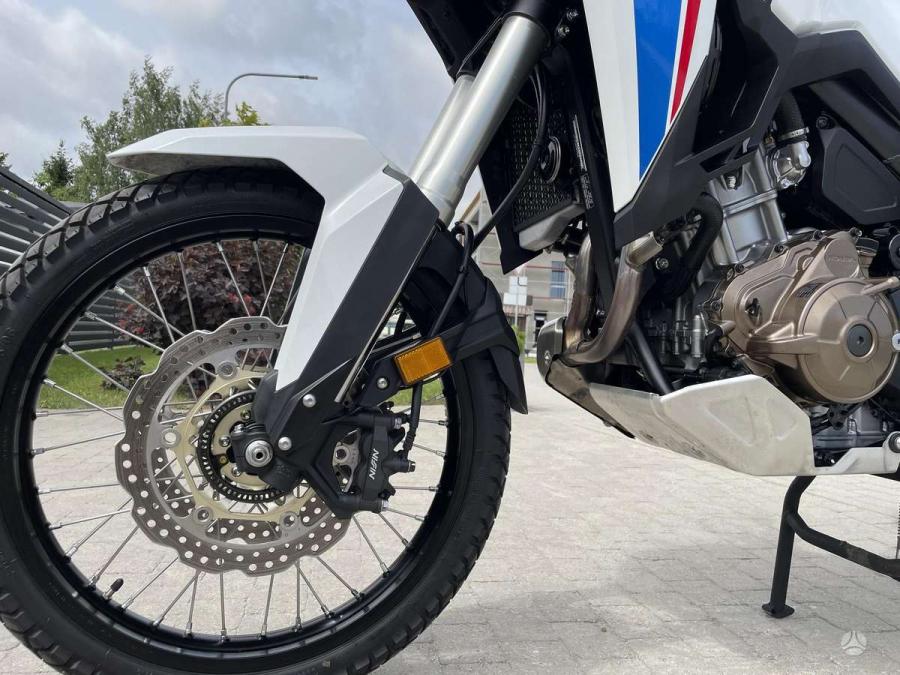 Белый Хонда CRF 2023 в Клайпеда, объемом двигателя 1.10 л и пробегом 11 тыс. км за 12700 €, фото 10 на AUTOMOTO.COM.LV