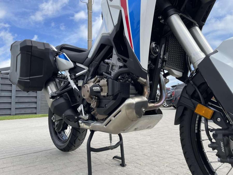 Белый Хонда CRF 2023 в Клайпеда, объемом двигателя 1.10 л и пробегом 11 тыс. км за 12700 €, фото 16 на AUTOMOTO.COM.LV