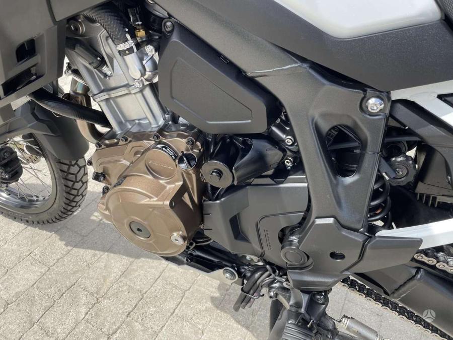 Белый Хонда CRF 2023 в Клайпеда, объемом двигателя 1.10 л и пробегом 11 тыс. км за 12700 €, фото 24 на AUTOMOTO.COM.LV