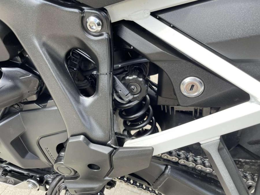 Белый Хонда CRF 2023 в Клайпеда, объемом двигателя 1.10 л и пробегом 11 тыс. км за 12700 €, фото 29 на AUTOMOTO.COM.LV