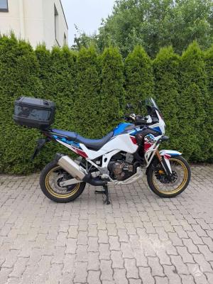 Balts Honda CRF 2024 Viļņa, ar dzinēja tilpumu 1.10 L un nobraukumu 32 tūkst. km par 15609 €, foto 4 vietnē AUTOMOTO.COM.LV