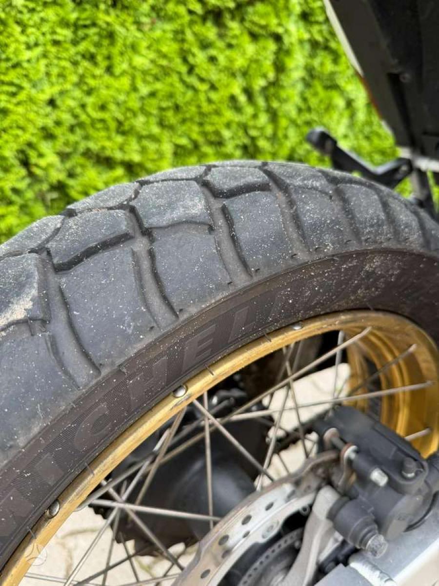 Balts Honda CRF 2024 Viļņa, ar dzinēja tilpumu 1.10 L un nobraukumu 32 tūkst. km par 15609 €, foto 13 vietnē AUTOMOTO.COM.LV