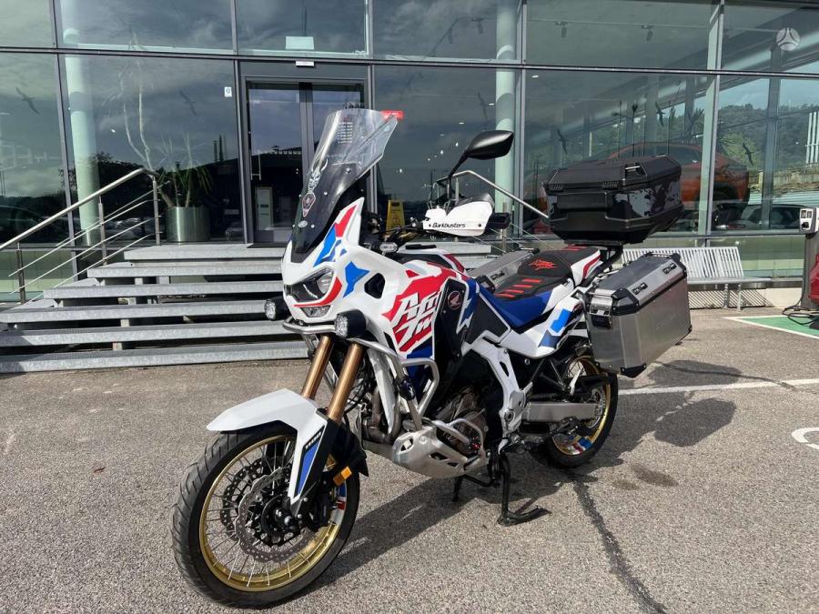 Белый Хонда CRF 2025 в Вильнюс, объемом двигателя 1.10 л и пробегом 13 тыс. км за 18700 €, фото 3 на AUTOMOTO.COM.LV