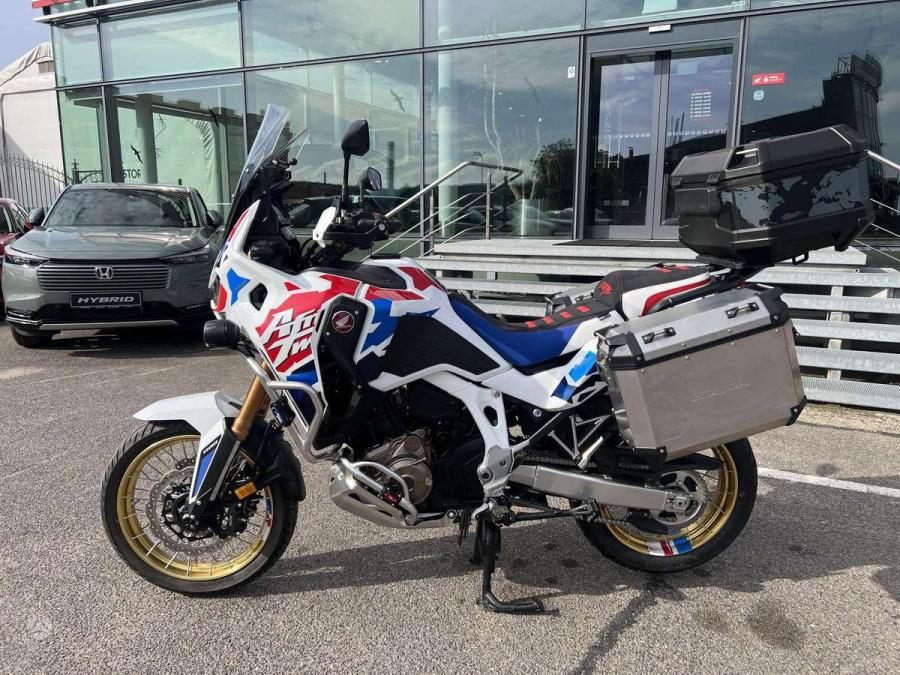 Белый Хонда CRF 2025 в Вильнюс, объемом двигателя 1.10 л и пробегом 13 тыс. км за 18700 €, фото 4 на AUTOMOTO.COM.LV