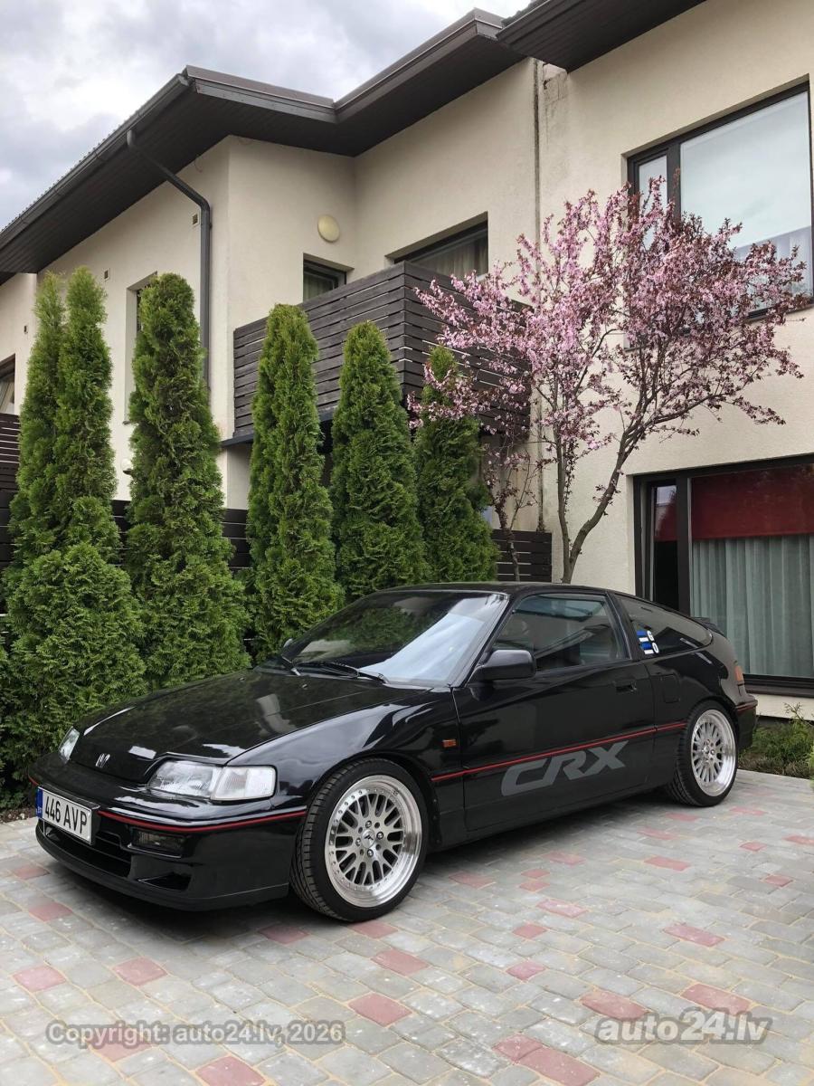 Black Honda CRX 1992 in Paide, with an engine capacity of 1.60 L and mileage of 289 thousand km for 8500 €, photo 3 on AUTOMOTO.COM.LV