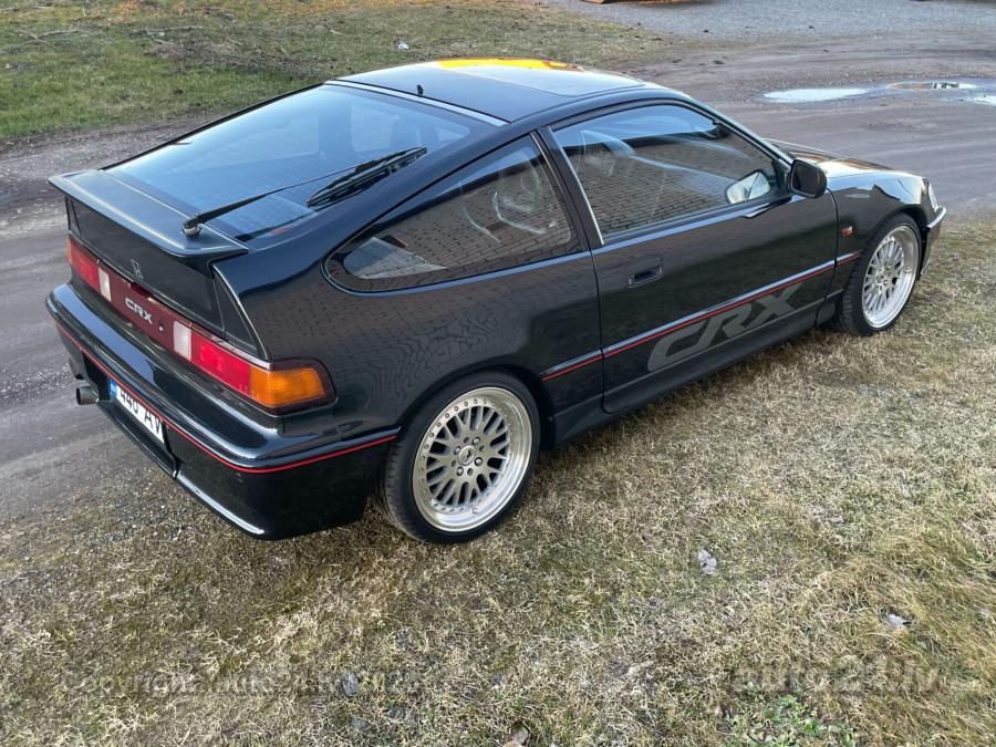 Black Honda CRX 1992 in Paide, with an engine capacity of 1.60 L and mileage of 289 thousand km for 8500 €, photo 8 on AUTOMOTO.COM.LV