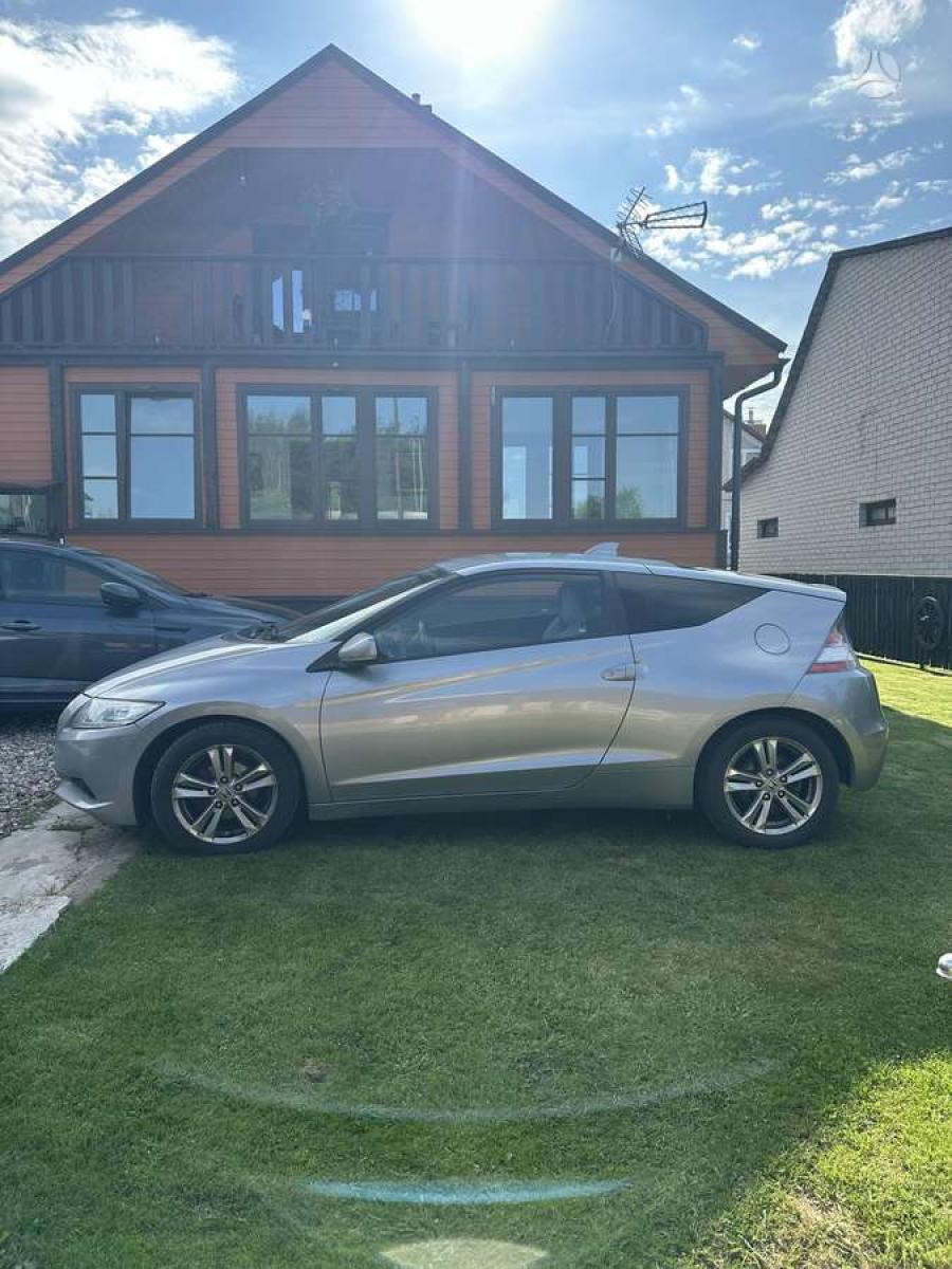 Pelēks Honda CRZ 2012 Viļņa, ar dzinēja tilpumu 1.50 L un nobraukumu 224 tūkst. km par 4300 €, foto 3 vietnē AUTOMOTO.COM.LV