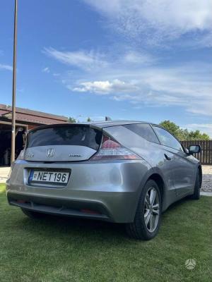 Pelēks Honda CRZ 2012 Viļņa, ar dzinēja tilpumu 1.50 L un nobraukumu 224 tūkst. km par 4300 €, foto 4 vietnē AUTOMOTO.COM.LV