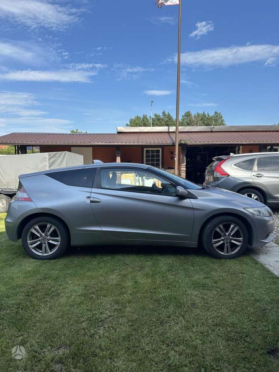 Pelēks Honda CRZ 2012 Viļņa, ar dzinēja tilpumu 1.50 L un nobraukumu 224 tūkst. km par 4300 €, foto 5 vietnē AUTOMOTO.COM.LV