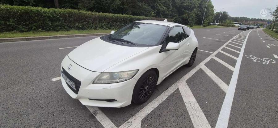White Honda CRZ 2011 in Vilnius, with an engine capacity of 1.50 L and mileage of 191 thousand km for 5000 €, photo 8 on AUTOMOTO.COM.LV