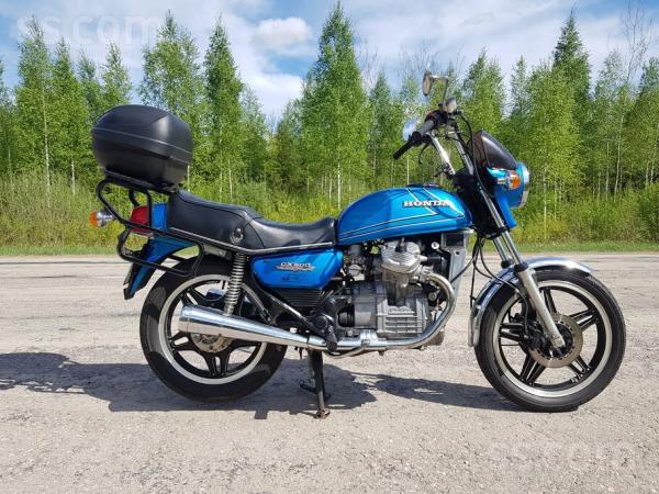 Хонда CX 500 1983 в Огре, объемом двигателя 0.50 л и пробегом 0 тыс. км за 2790 €, фото 5 на AUTOMOTO.COM.LV