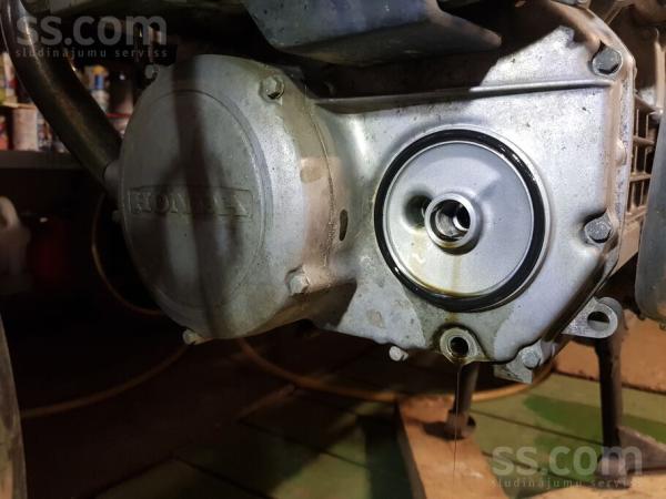 Хонда CX 500 1983 в Огре, объемом двигателя 0.50 л и пробегом 0 тыс. км за 2790 €, фото 8 на AUTOMOTO.COM.LV