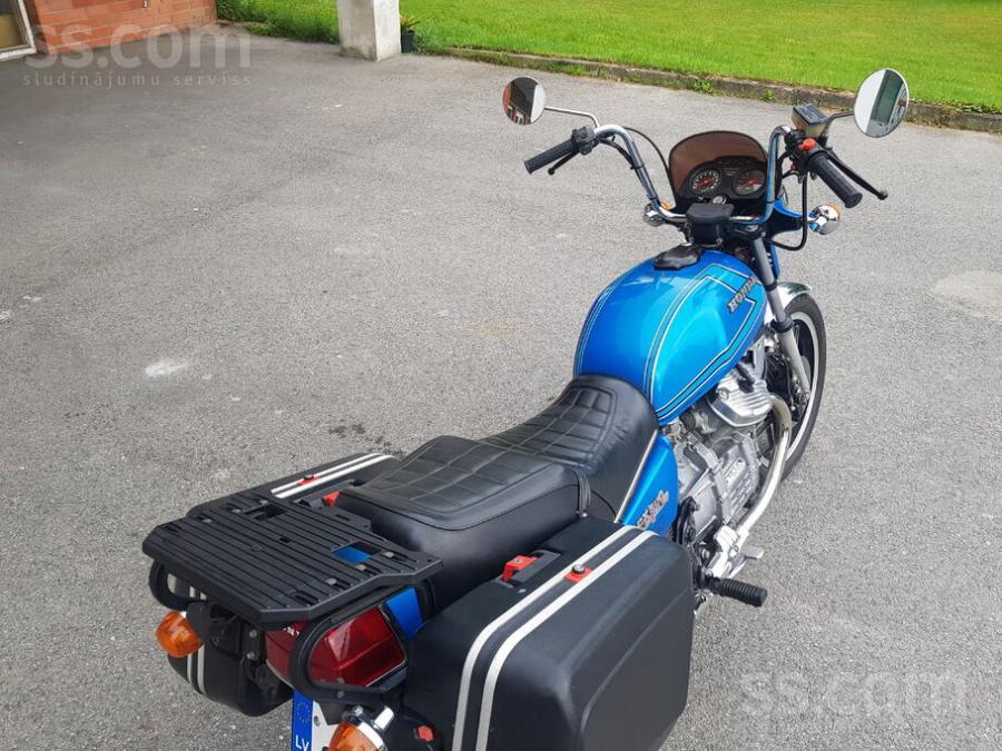 Хонда CX 500 1983 в Огре, объемом двигателя 0.50 л и пробегом 0 тыс. км за 2800 €, фото 9 на AUTOMOTO.COM.LV