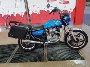 Хонда CX 500 1983 в Огре, объемом двигателя 0.50 л и пробегом 0 тыс. км за 2350 €, фото  на AUTOMOTO.COM.LV