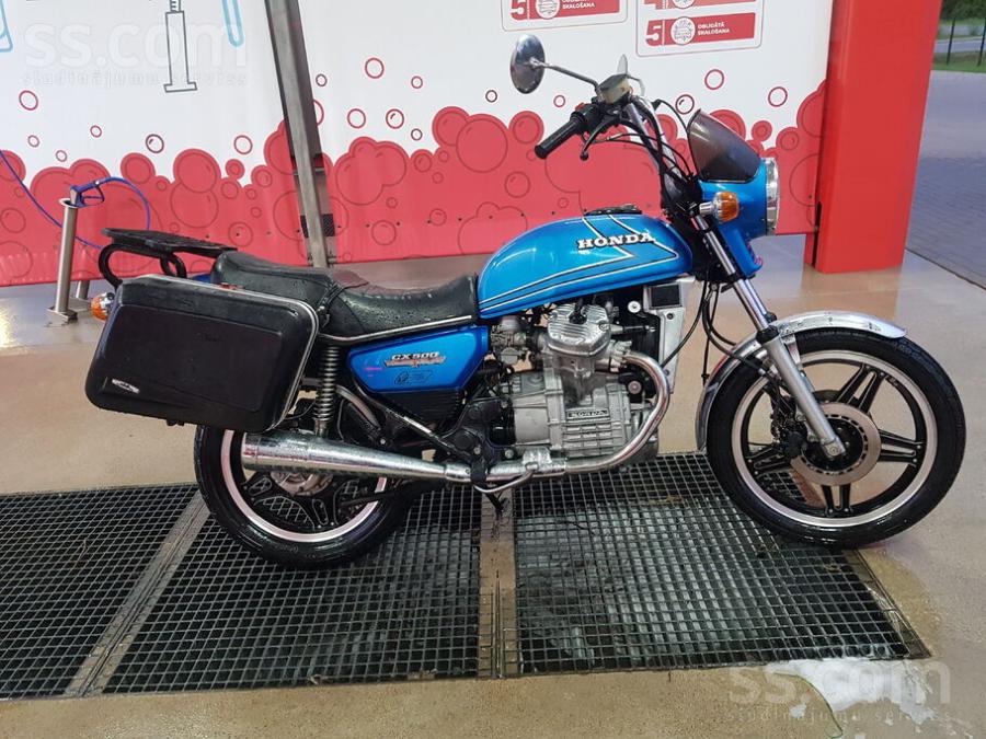 Хонда CX 500 1983 в Огре, объемом двигателя 0.50 л и пробегом 0 тыс. км за 2350 €, фото 1 на AUTOMOTO.COM.LV
