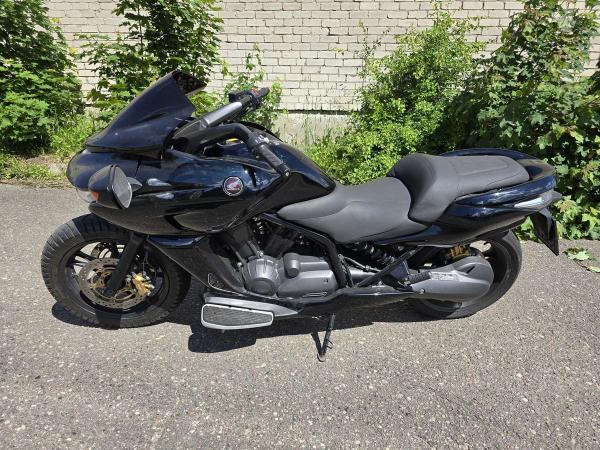 Melns Honda DN 01 2009 Šilutė, ar dzinēja tilpumu 0.00 L un nobraukumu 22 tūkst. km par 2000 €, foto 3 vietnē AUTOMOTO.COM.LV
