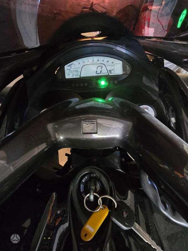 Melns Honda DN 01 2009 Šilutė, ar dzinēja tilpumu 0.00 L un nobraukumu 22 tūkst. km par 2000 €, foto 10 vietnē AUTOMOTO.COM.LV