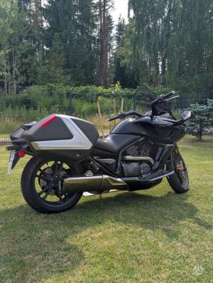 Black Honda DN 01 2009 in Vilnius, with an engine capacity of 0.68 L and mileage of 17 thousand km for 5700 €, photo 10 on AUTOMOTO.COM.LV