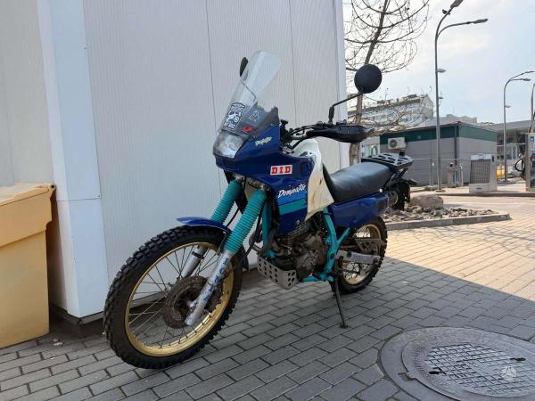 Honda Dominator 1990 in Vilnius, with an engine capacity of 0.65 L and mileage of 59 thousand km for 1800 €, photo 2 on AUTOMOTO.COM.LV