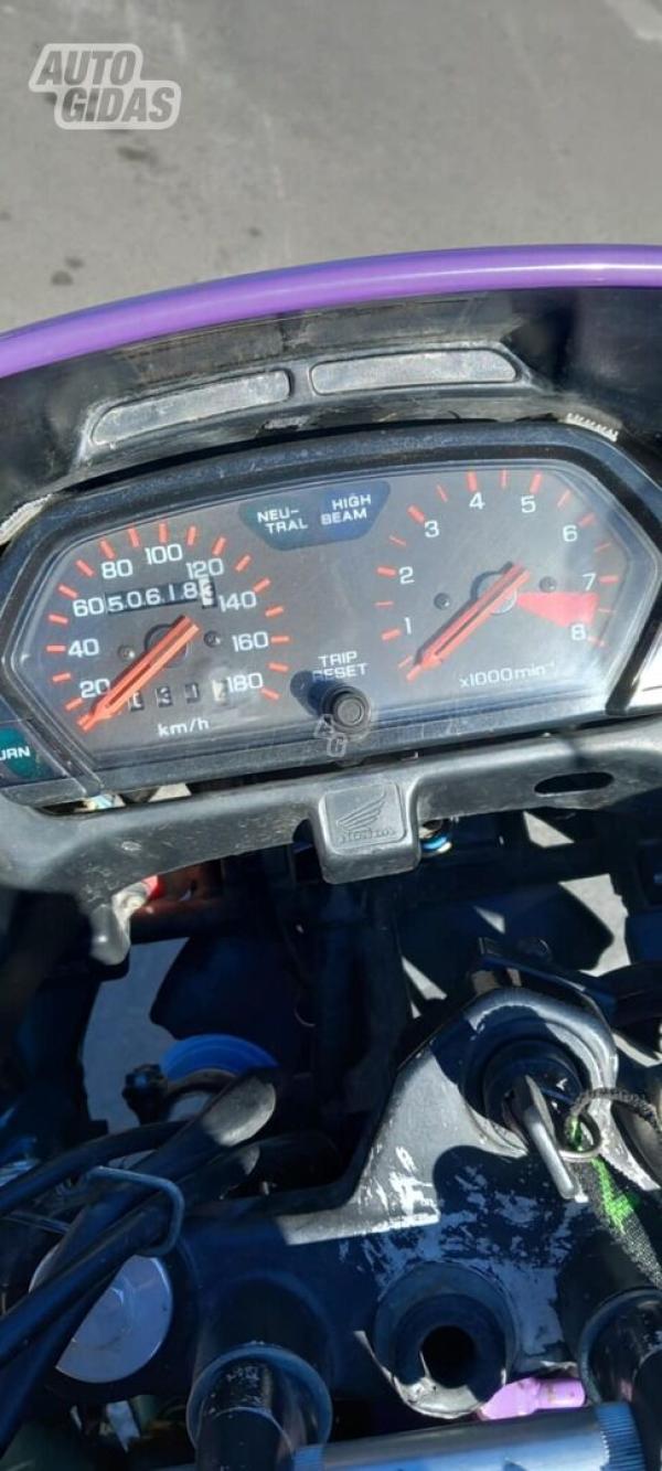 Honda Dominator 1993 Šauļi, ar dzinēja tilpumu 0.65 L un nobraukumu 51 tūkst. km par 1650 €, foto 2 vietnē AUTOMOTO.COM.LV