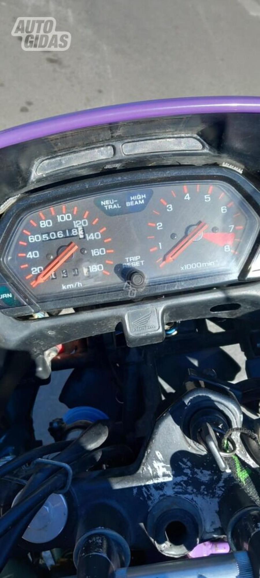 Honda Dominator 1993 Šauļi, ar dzinēja tilpumu 0.65 L un nobraukumu 51 tūkst. km par 1650 €, foto 3 vietnē AUTOMOTO.COM.LV