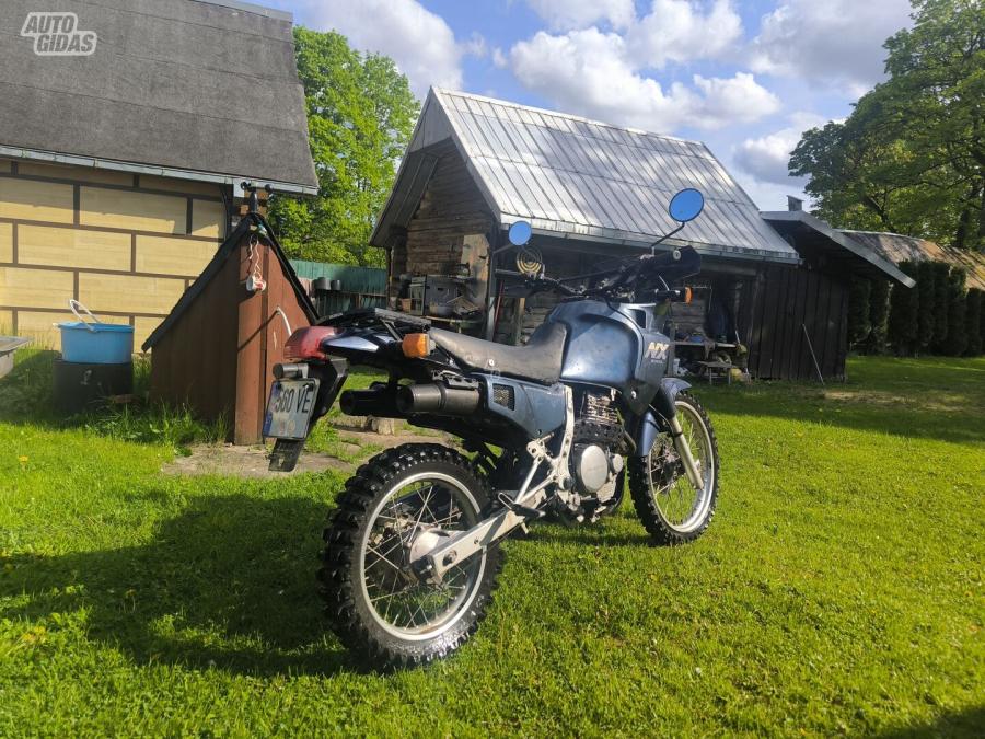 Honda Dominator 1994 in Trakai, with an engine capacity of 0.00 L and mileage of 0 thousand km for 1400 €, photo 3 on AUTOMOTO.COM.LV