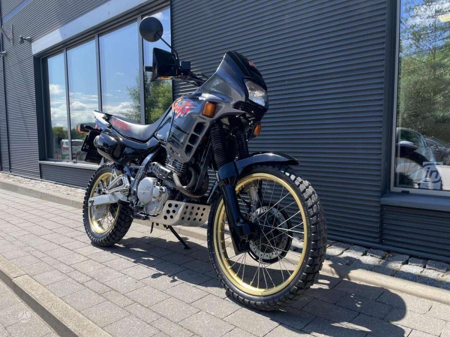 Honda Dominator 1994 Rīga, ar dzinēja tilpumu 0.65 L un nobraukumu 23 tūkst. km par 2199 €, foto 7 vietnē AUTOMOTO.COM.LV