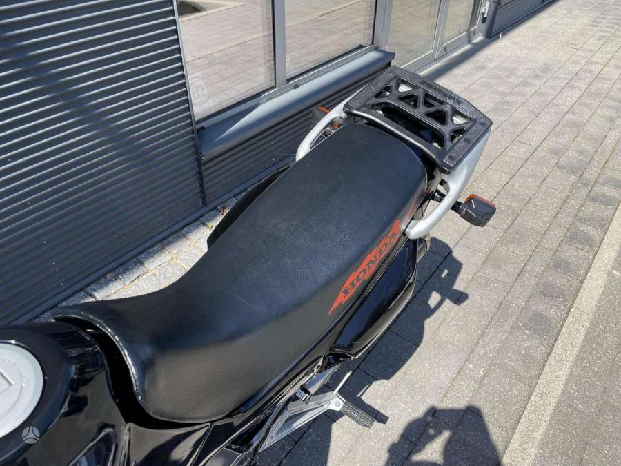 Honda Dominator 1994 Rīga, ar dzinēja tilpumu 0.65 L un nobraukumu 23 tūkst. km par 2199 €, foto 9 vietnē AUTOMOTO.COM.LV