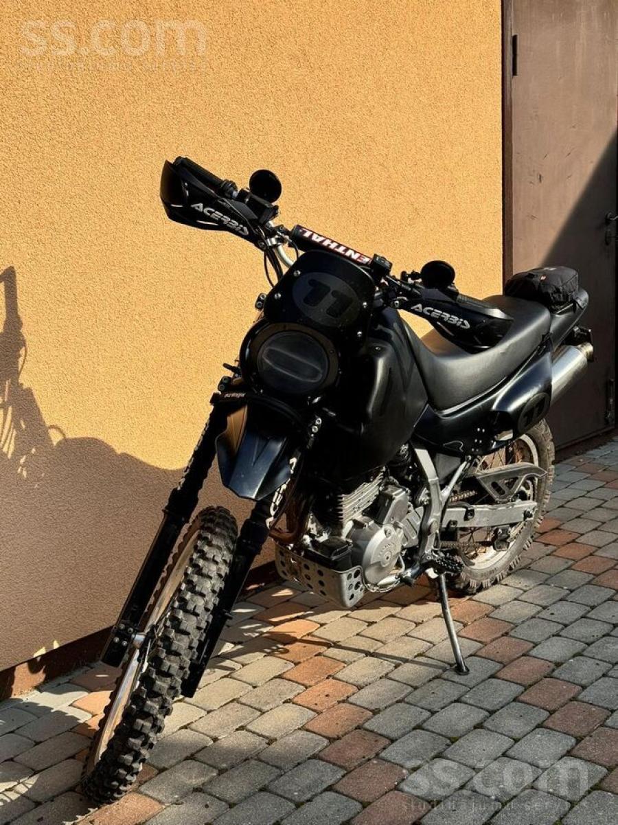 Honda Dominator 1995 in Riga, with an engine capacity of 0.65 L and mileage of 0 thousand km for 4200 €, photo 6 on AUTOMOTO.COM.LV