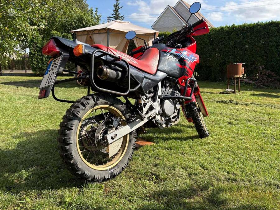 Honda Dominator 1995 Radviliškis, ar dzinēja tilpumu 0.64 L un nobraukumu 59 tūkst. km par 1850 €, foto 7 vietnē AUTOMOTO.COM.LV