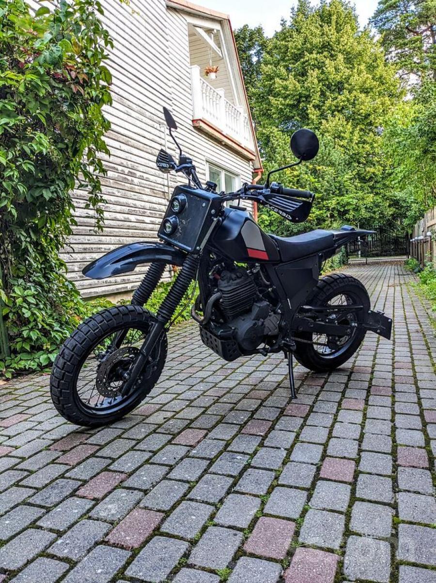 Хонда Dominator 1995 в Рига, объемом двигателя 0.65 л и пробегом 0 тыс. км за 4000 €, фото 3 на AUTOMOTO.COM.LV