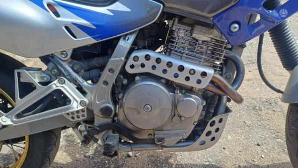 Honda Dominator 1997 in Kaunas, with an engine capacity of 0.65 L and mileage of 34 thousand km for 2250 €, photo 10 on AUTOMOTO.COM.LV