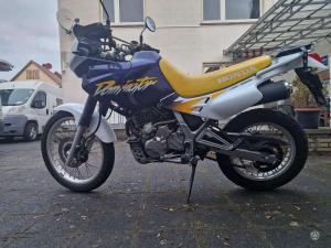 Honda Dominator 2000 Klaipėda, ar dzinēja tilpumu 0.65 L un nobraukumu 16 tūkst. km par 2600 €, foto 2 vietnē AUTOMOTO.COM.LV