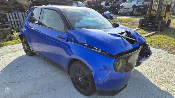 Zils Honda e 2022 Kauņa, ar dzinēja tilpumu 0.00 L un nobraukumu 27 tūkst. km par 4990 €, foto 1 vietnē AUTOMOTO.COM.LV
