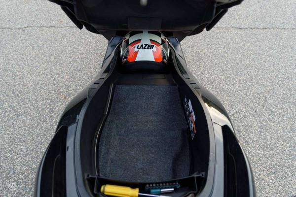 Melns Honda Forza 2014 Viļņa, ar dzinēja tilpumu 0.28 L un nobraukumu 15 tūkst. km par 2699 €, foto 8 vietnē AUTOMOTO.COM.LV