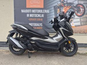 Melns Honda Forza 2021 Panevēža, ar dzinēja tilpumu 0.35 L un nobraukumu 31 tūkst. km par 3700 €, foto 4 vietnē AUTOMOTO.COM.LV